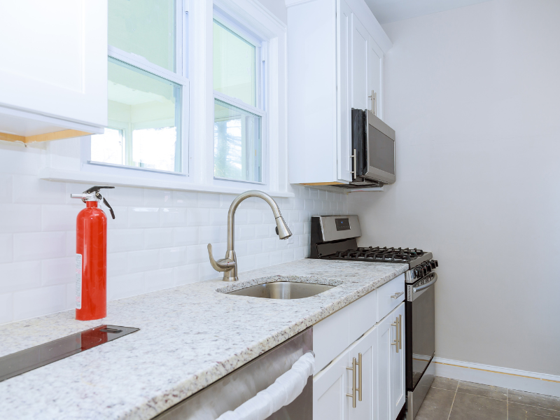 Top 5 Items for Your Kitchen Safety Kit – Prepared Hero