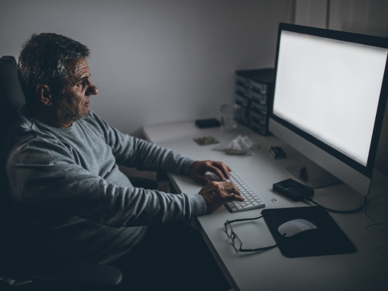 How Personal Defense Alarms Keep Night Workers Safe – Prepared Hero